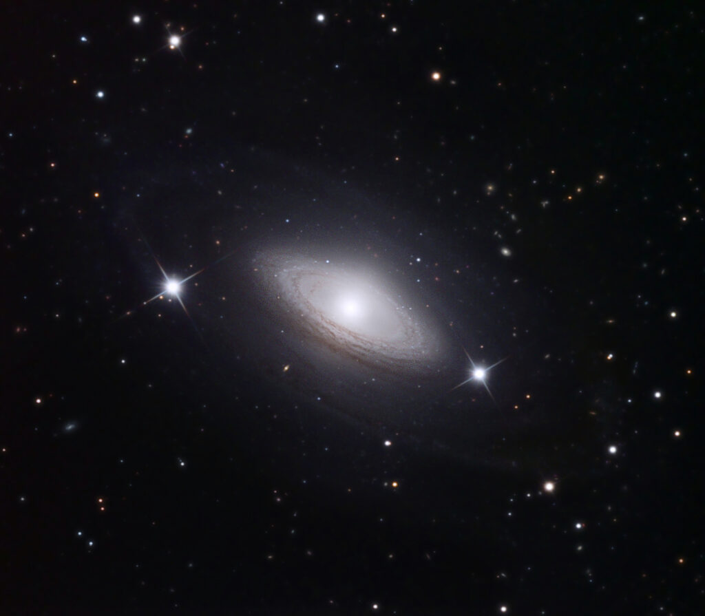 NGC 4698 - Spiral Galaxy in Virgo » Deep-Sky Images - Celestial ...